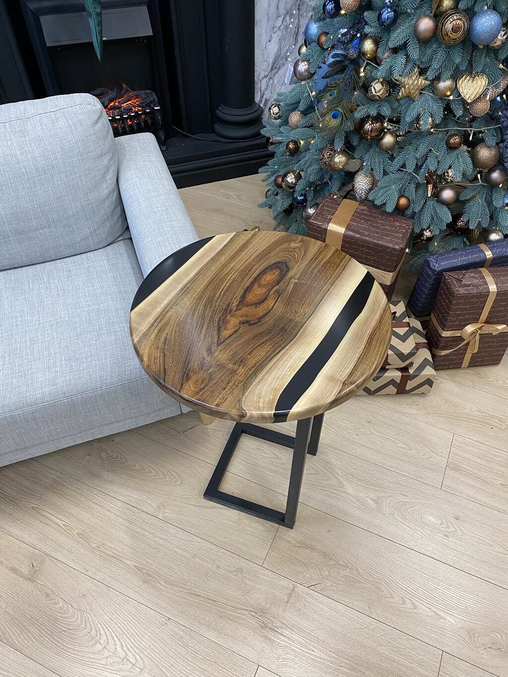 Shadow Flow Side Table | Maxiwoods